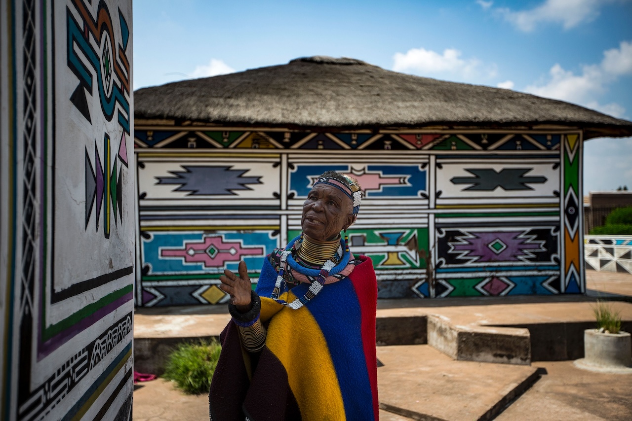 The Sacred Geometry of Esther Mahlangu: A Visionary Matriarch in ...